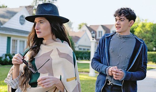 Back In The Marvel Universe Kathryn Hahn Reveals Why Playing A Witch ...